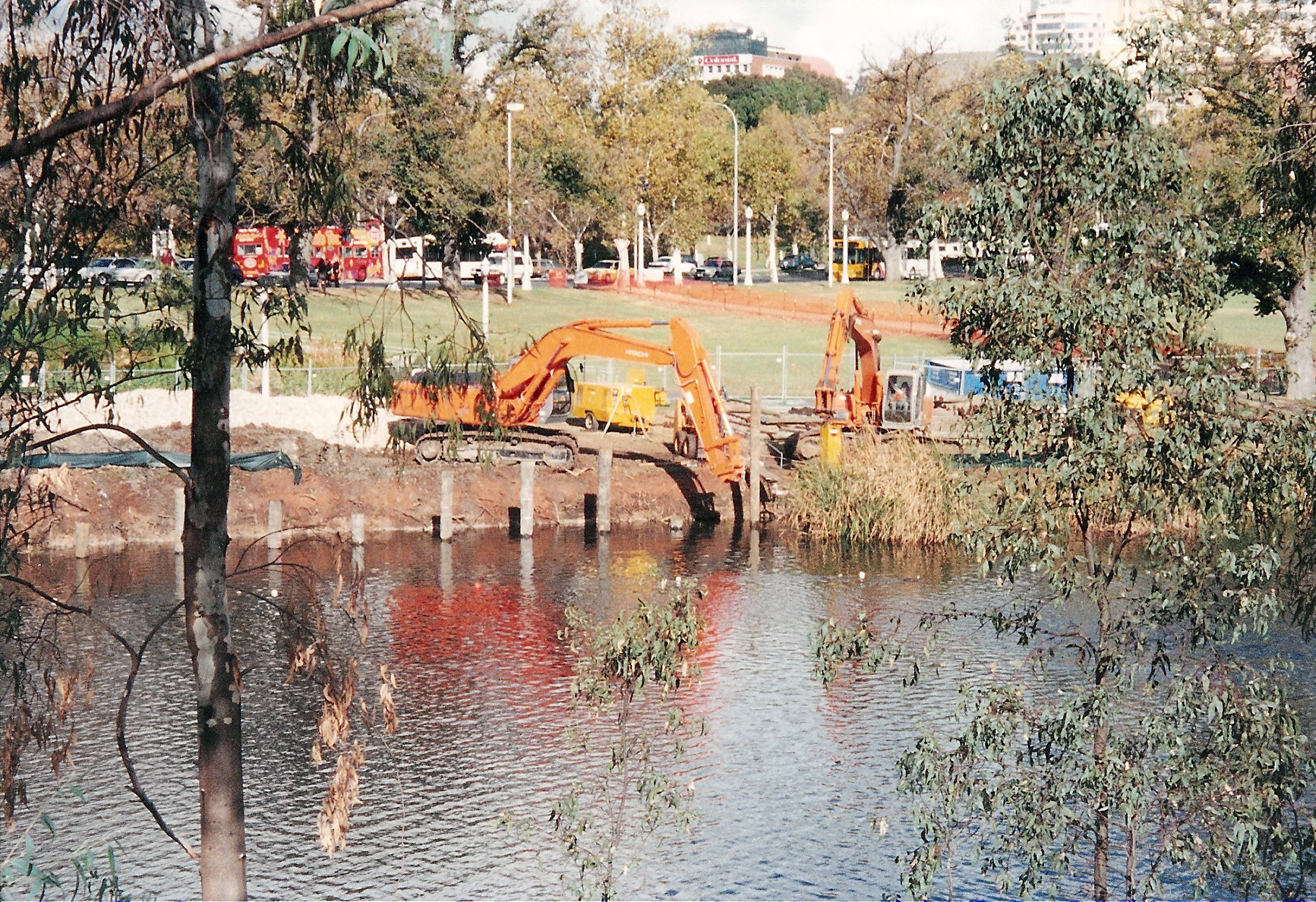 Torrens Lake Walk – CATCON